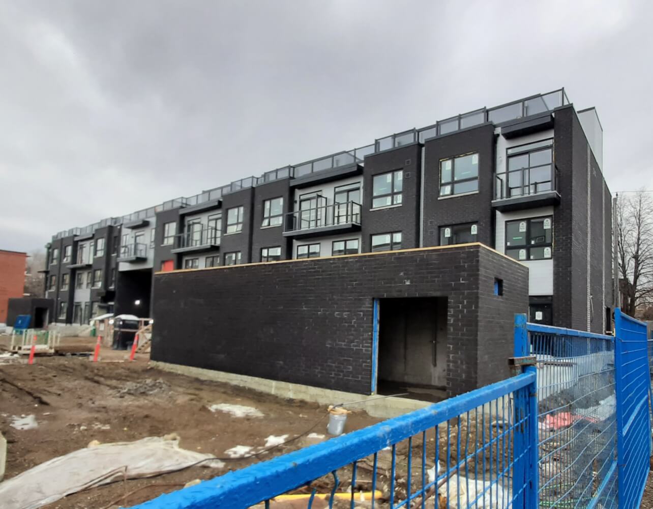 15 Brenthall Avenue, Toronto - 59 Project Management Inc.